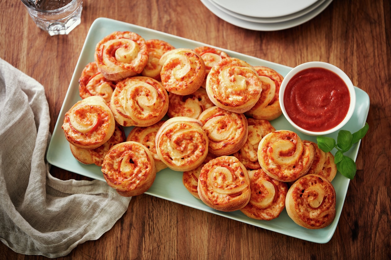 Frigidaire - FCFG3062AS - 30" Front Control Gas Range with Quick Boil ...