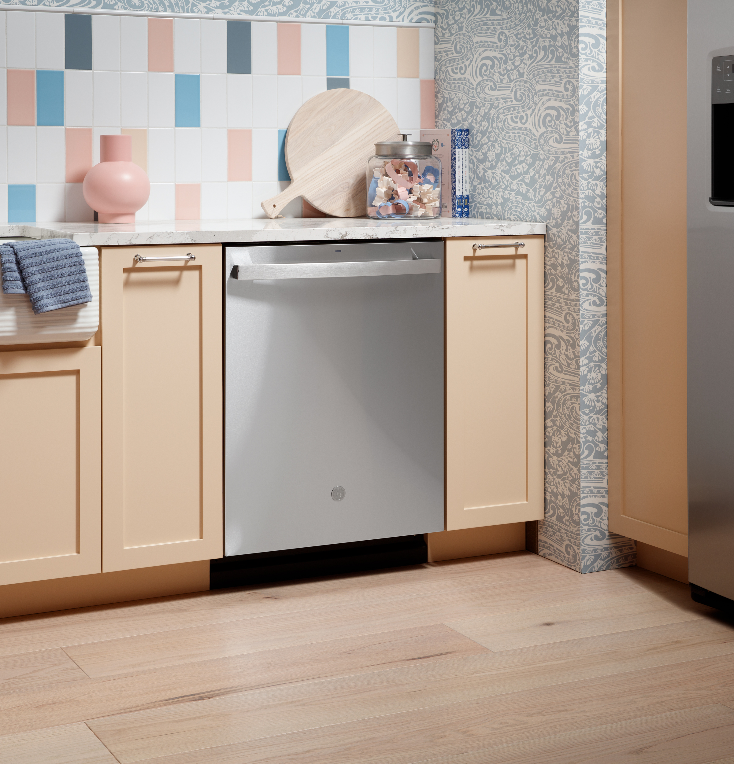 GE - GDT670SYVFS - GE® ENERGY STAR® Top Control with Stainless Steel ...